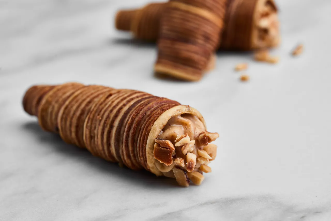 Mignon Conici alla Nocciola: La Ricetta per un Dessert Croccante e ...